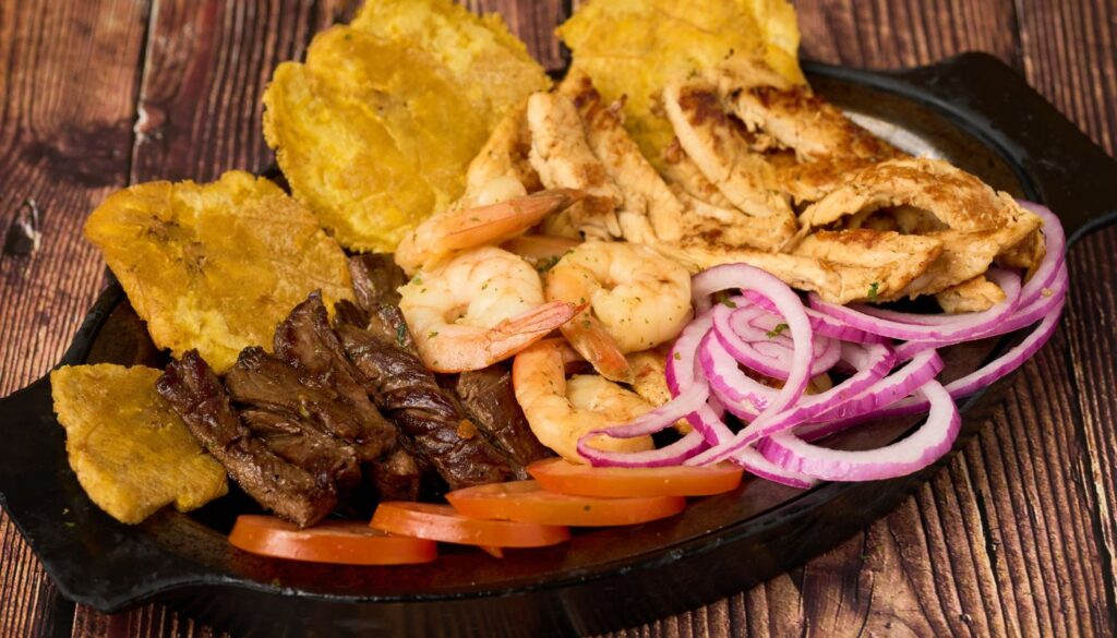 Home - Noches de Colombia Lincoln Park - Authentic Colombian Restaurant